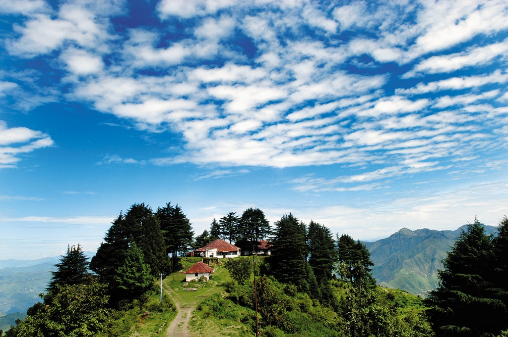 Mussoorie ( Queen of Hills) must visit in 2025 - Kanatal Heights